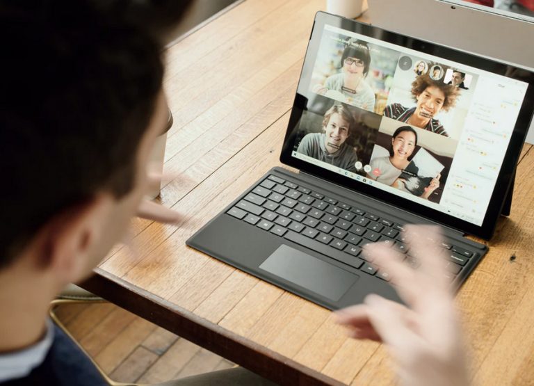 Mikä on Microsoft Teams ja mihin sitä käytetään? - Microsoft 365 GoDaddyltä