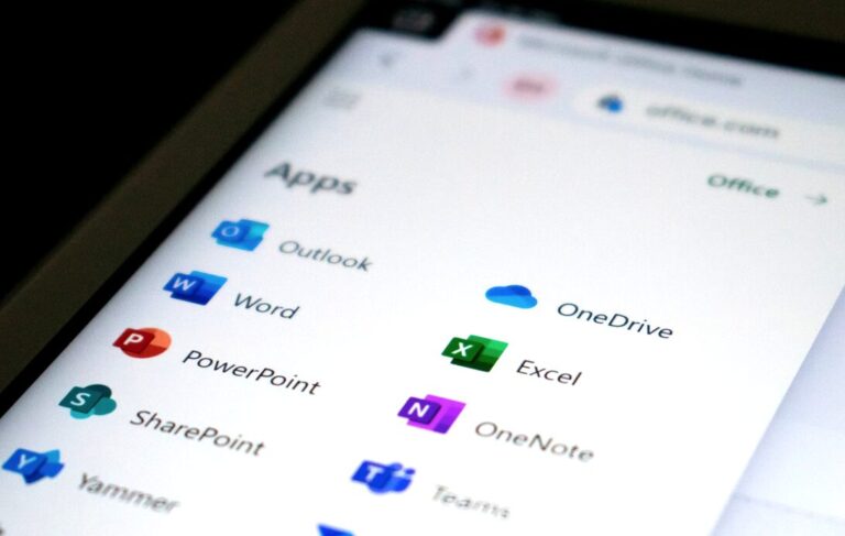 Chì ghjè Microsoft 365 Email Essentials?